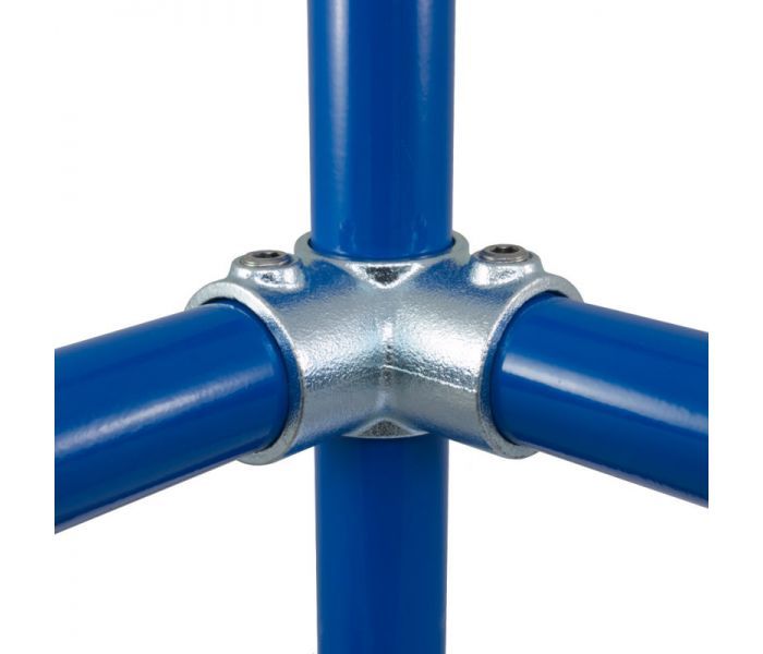 116 - Three Way Corner with Through Centre Tube